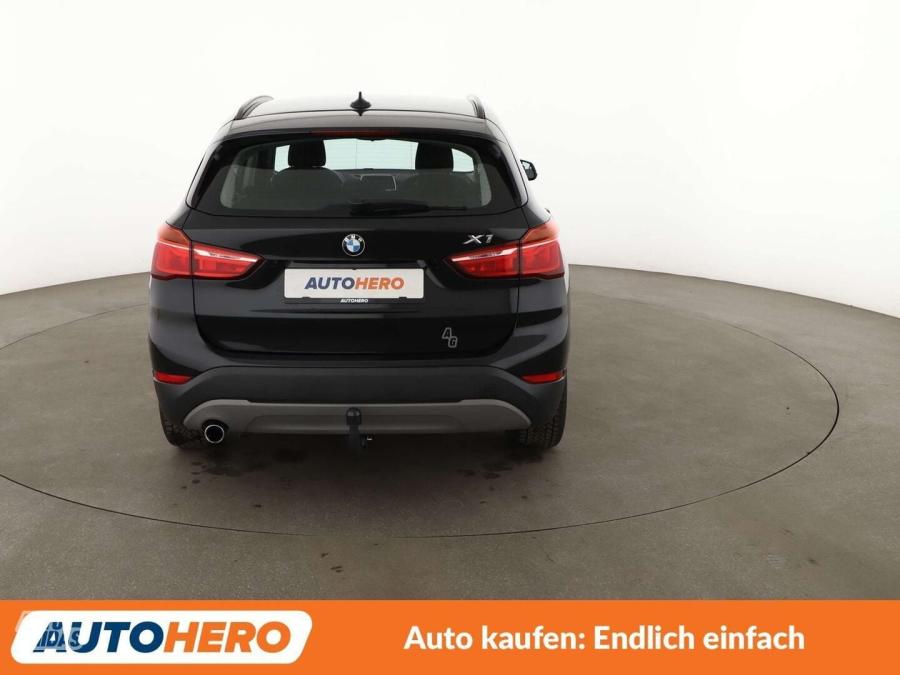 Black BMW X1 2017 in Kaunas, with an engine capacity of 2.00 L and mileage of 39 thousand km for 24038 €, photo 5 on AUTOMOTO.COM.LV