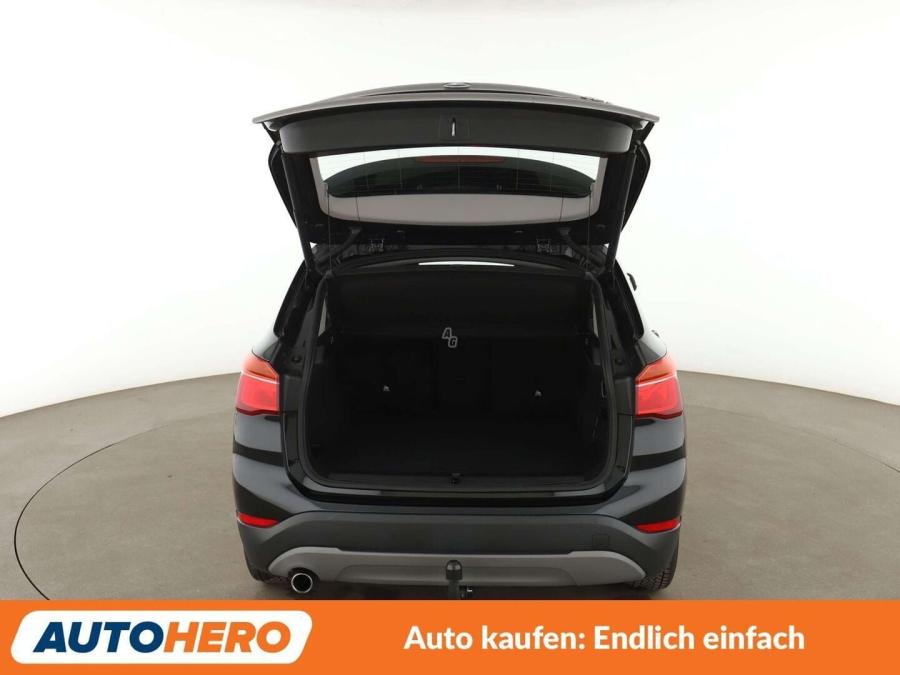 Black BMW X1 2017 in Kaunas, with an engine capacity of 2.00 L and mileage of 39 thousand km for 24038 €, photo 16 on AUTOMOTO.COM.LV