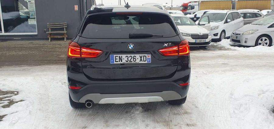 Melns BMW X1 2017 Tauragė, ar dzinēja tilpumu 2.00 L un nobraukumu 84 tūkst. km par 15600 €, foto 7 vietnē AUTOMOTO.COM.LV