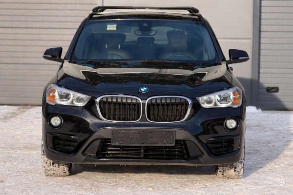 Black BMW X1 2017 in Utena, with an engine capacity of 2.00 L and mileage of 261 thousand km for 11200 €, photo 3 on AUTOMOTO.COM.LV