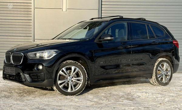 Black BMW X1 2017 in Utena, with an engine capacity of 2.00 L and mileage of 261 thousand km for 11200 €, photo 4 on AUTOMOTO.COM.LV