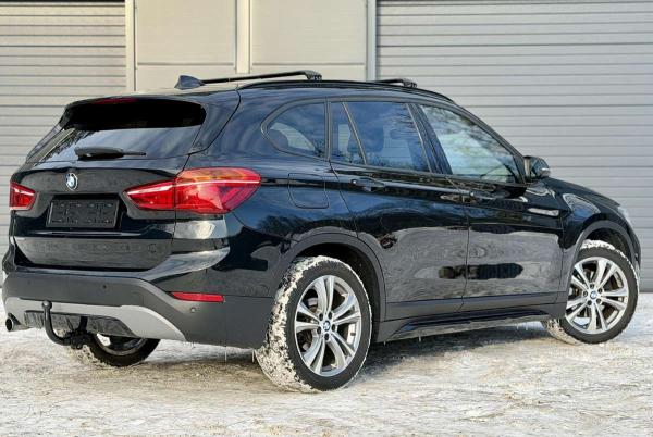 Black BMW X1 2017 in Utena, with an engine capacity of 2.00 L and mileage of 261 thousand km for 11200 €, photo 7 on AUTOMOTO.COM.LV