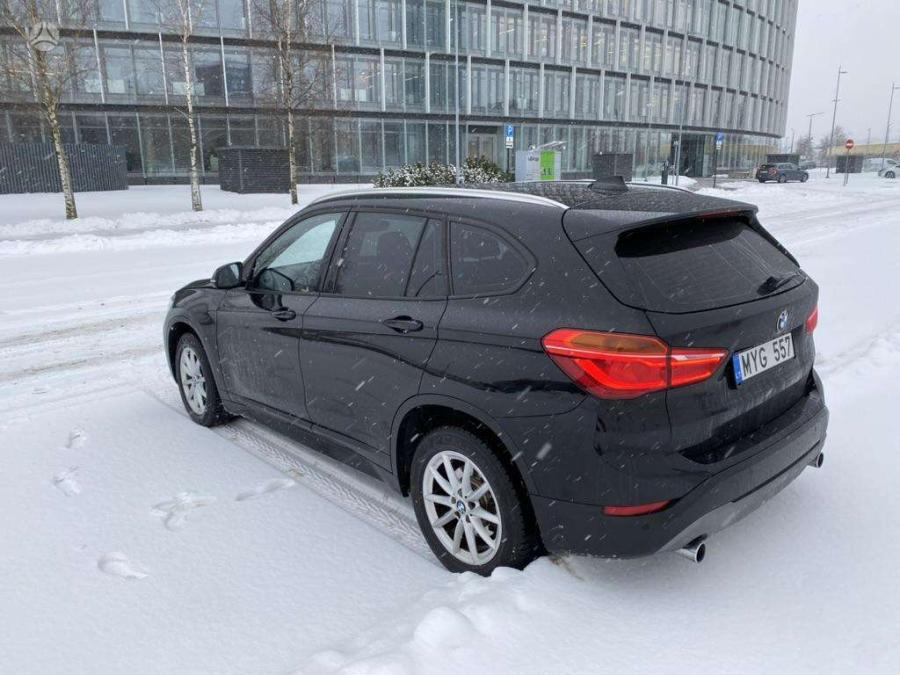 Melns BMW X1 2017 Viļņa, ar dzinēja tilpumu 2.00 L un nobraukumu 242 tūkst. km par 17500 €, foto 3 vietnē AUTOMOTO.COM.LV
