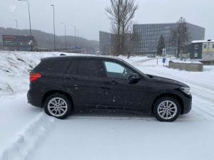 Melns BMW X1 2017 Viļņa, ar dzinēja tilpumu 2.00 L un nobraukumu 242 tūkst. km par 17500 €, foto 6 vietnē AUTOMOTO.COM.LV