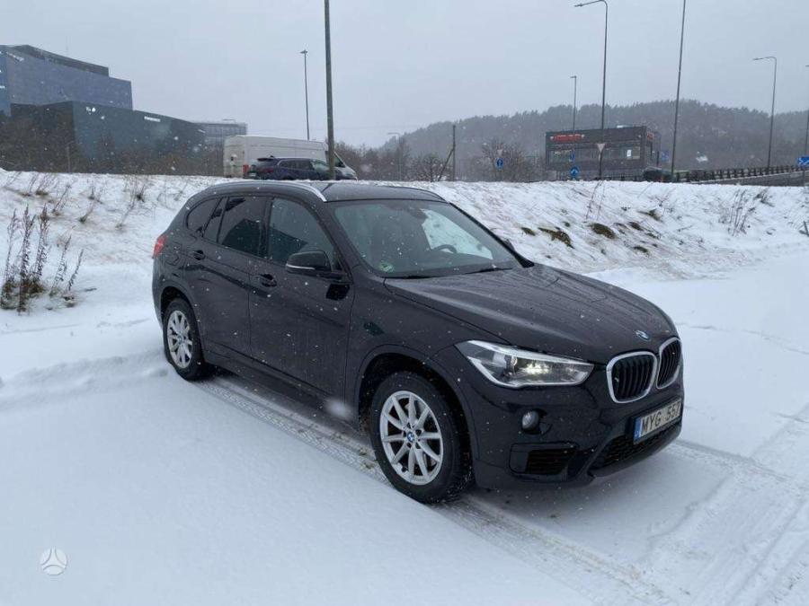 Melns BMW X1 2017 Viļņa, ar dzinēja tilpumu 2.00 L un nobraukumu 242 tūkst. km par 17500 €, foto 7 vietnē AUTOMOTO.COM.LV
