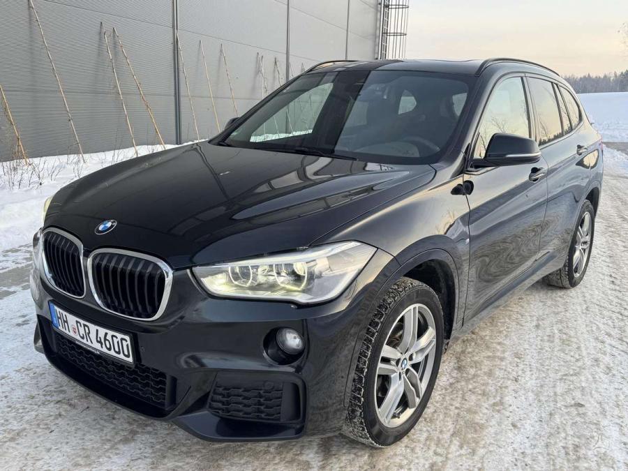Melns BMW X1 2017 Viļņa, ar dzinēja tilpumu 2.00 L un nobraukumu 285 tūkst. km par 13450 €, foto 1 vietnē AUTOMOTO.COM.LV
