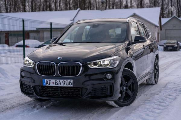 Black BMW X1 2017 in Vilnius, with an engine capacity of 2.00 L and mileage of 238 thousand km for 14500 €, photo 1 on AUTOMOTO.COM.LV