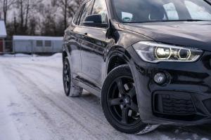 Black BMW X1 2017 in Vilnius, with an engine capacity of 2.00 L and mileage of 238 thousand km for 14500 €, photo 11 on AUTOMOTO.COM.LV