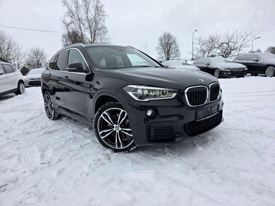 Melns BMW X1 2017 Telšiai, ar dzinēja tilpumu 2.00 L un nobraukumu 228 tūkst. km par 15350 €, foto 39 vietnē AUTOMOTO.COM.LV