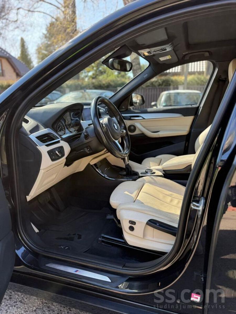 Black BMW X1 2017 in Riga, with an engine capacity of 2.00 L and mileage of 266 thousand km for 17000 €, photo 3 on AUTOMOTO.COM.LV