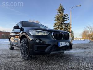 Black BMW X1 2017 in Cesis, with an engine capacity of 1.50 L and mileage of 0 thousand km for 11900 €, photo 4 on AUTOMOTO.COM.LV