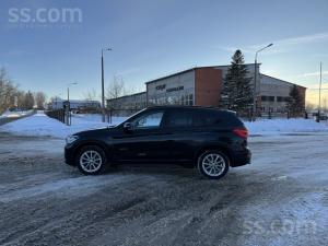 Black BMW X1 2017 in Cesis, with an engine capacity of 1.50 L and mileage of 0 thousand km for 11900 €, photo 10 on AUTOMOTO.COM.LV