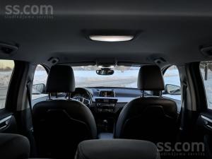 Black BMW X1 2017 in Cesis, with an engine capacity of 1.50 L and mileage of 0 thousand km for 11900 €, photo 20 on AUTOMOTO.COM.LV