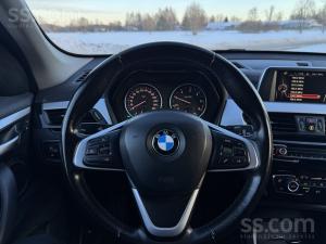 Black BMW X1 2017 in Cesis, with an engine capacity of 1.50 L and mileage of 0 thousand km for 11900 €, photo 32 on AUTOMOTO.COM.LV