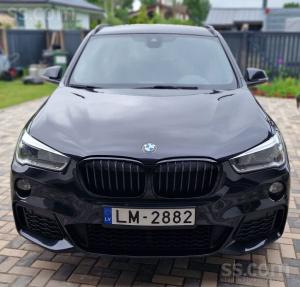 Black BMW X1 2017 in Riga, with an engine capacity of 2.00 L and mileage of 210 thousand km for 17500 €, photo 3 on AUTOMOTO.COM.LV
