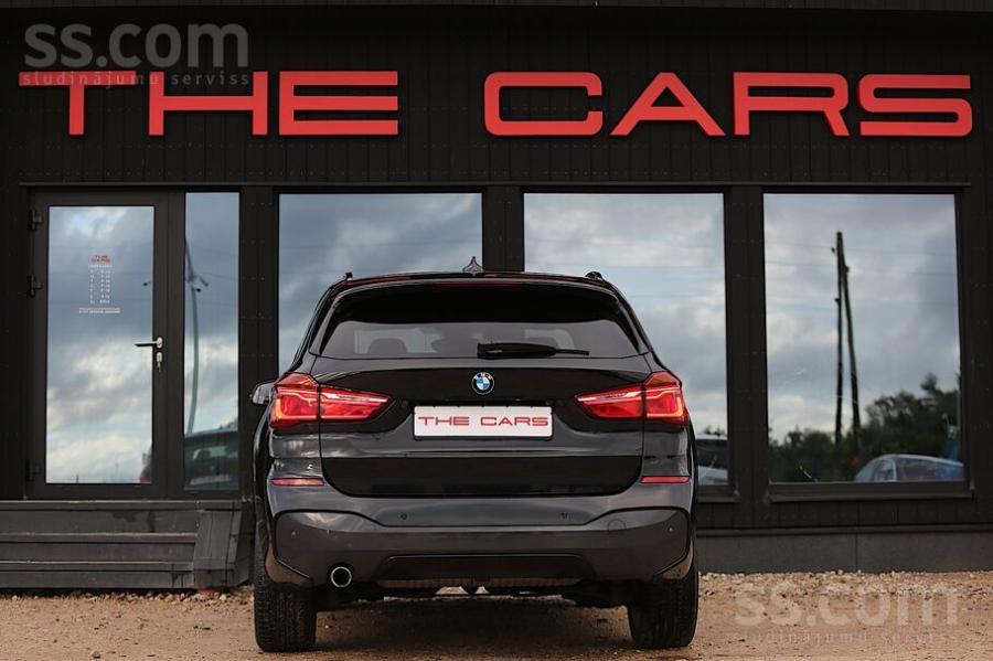 Black BMW X1 2017 in Tukums, with an engine capacity of 2.00 L and mileage of 180 thousand km for 15690 €, photo 4 on AUTOMOTO.COM.LV