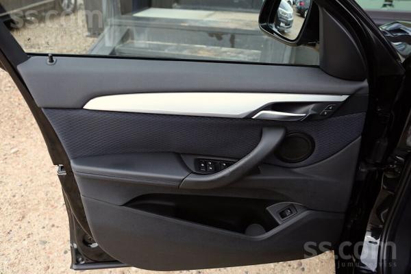 Melns BMW X1 2017 Tukums, ar dzinēja tilpumu 2.00 L un nobraukumu 180 tūkst. km par 15690 €, foto 9 vietnē AUTOMOTO.COM.LV
