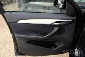 Black BMW X1 2017 in Tukums, with an engine capacity of 2.00 L and mileage of 180 thousand km for 15690 €, photo 10 on AUTOMOTO.COM.LV