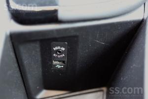 Black BMW X1 2017 in Tukums, with an engine capacity of 2.00 L and mileage of 180 thousand km for 15690 €, photo 22 on AUTOMOTO.COM.LV