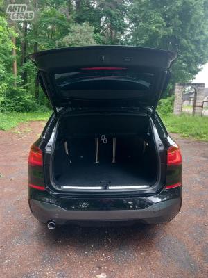 Black BMW X1 2017 in Utena, with an engine capacity of 2.00 L and mileage of 233 thousand km for 13300 €, photo 10 on AUTOMOTO.COM.LV