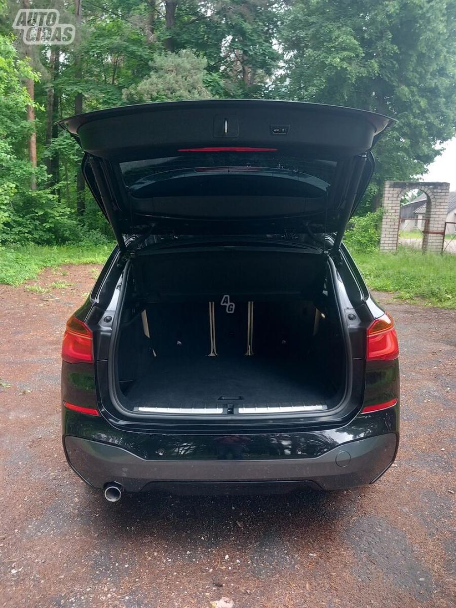 Black BMW X1 2017 in Utena, with an engine capacity of 2.00 L and mileage of 233 thousand km for 13300 €, photo 10 on AUTOMOTO.COM.LV