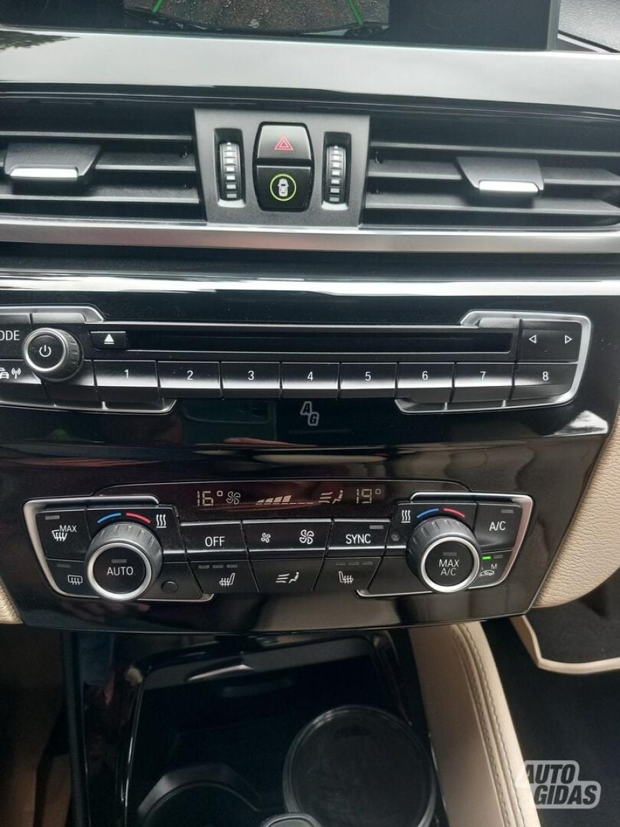 Black BMW X1 2017 in Utena, with an engine capacity of 2.00 L and mileage of 233 thousand km for 13300 €, photo 16 on AUTOMOTO.COM.LV