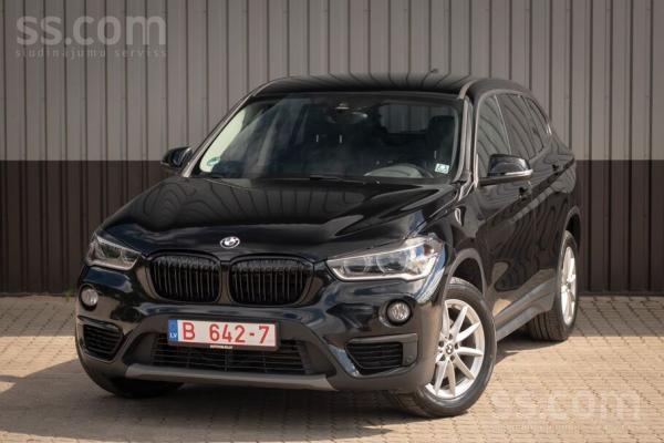 Black BMW X1 2017 in Talsi, with an engine capacity of 2.00 L and mileage of 206 thousand km for 13950 €, photo 3 on AUTOMOTO.COM.LV