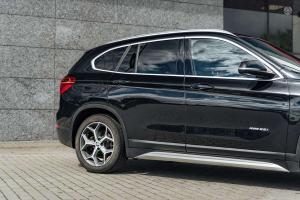 Black BMW X1 2017 in Klaipeda, with an engine capacity of 2.00 L and mileage of 190 thousand km for 13400 €, photo 8 on AUTOMOTO.COM.LV