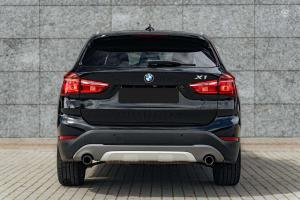 Black BMW X1 2017 in Klaipeda, with an engine capacity of 2.00 L and mileage of 190 thousand km for 13400 €, photo 12 on AUTOMOTO.COM.LV