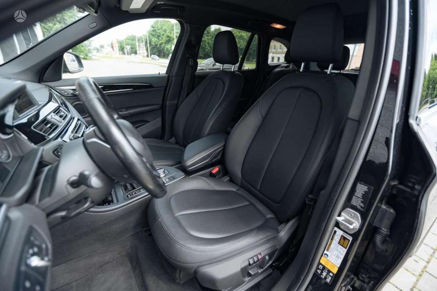 Black BMW X1 2017 in Klaipeda, with an engine capacity of 2.00 L and mileage of 190 thousand km for 13400 €, photo 20 on AUTOMOTO.COM.LV