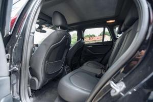 Black BMW X1 2017 in Klaipeda, with an engine capacity of 2.00 L and mileage of 190 thousand km for 13400 €, photo 25 on AUTOMOTO.COM.LV