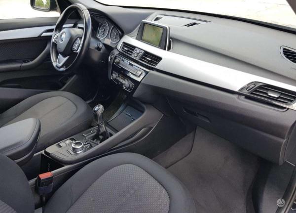 Melns BMW X1 2017 Šauļi, ar dzinēja tilpumu 1.50 L un nobraukumu 190 tūkst. km par 9700 €, foto 8 vietnē AUTOMOTO.COM.LV