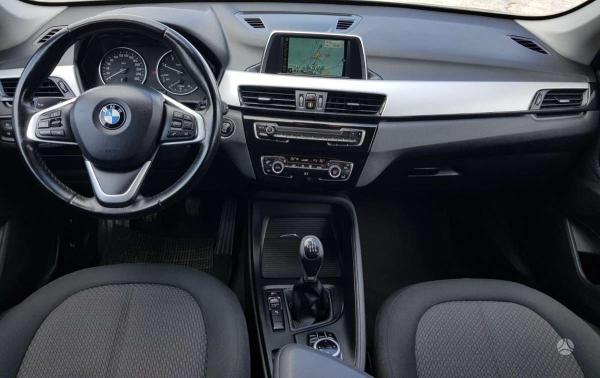 Melns BMW X1 2017 Šauļi, ar dzinēja tilpumu 1.50 L un nobraukumu 190 tūkst. km par 9700 €, foto 9 vietnē AUTOMOTO.COM.LV