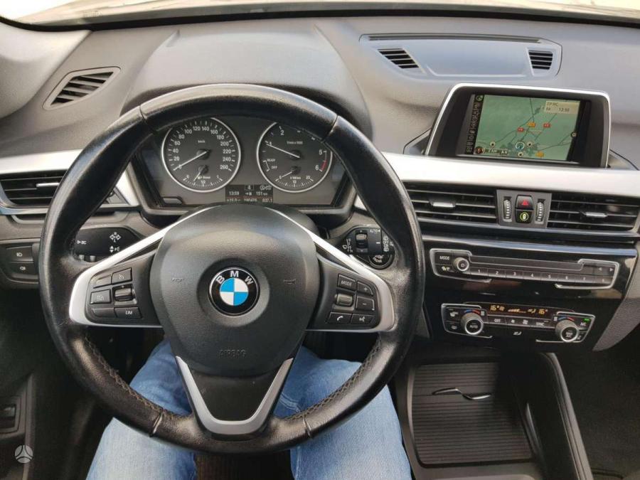 Melns BMW X1 2017 Šauļi, ar dzinēja tilpumu 1.50 L un nobraukumu 190 tūkst. km par 9700 €, foto 15 vietnē AUTOMOTO.COM.LV