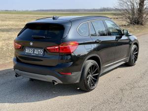 Black BMW X1 2017 in Siauliai, with an engine capacity of 2.00 L and mileage of 212 thousand km for 12700 €, photo 5 on AUTOMOTO.COM.LV