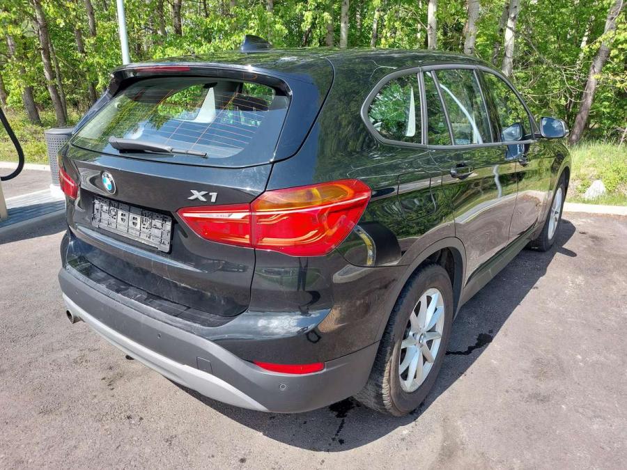 Melns BMW X1 2017 Kauņa, ar dzinēja tilpumu 2.00 L un nobraukumu 347 tūkst. km par 9900 €, foto 5 vietnē AUTOMOTO.COM.LV