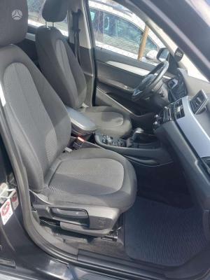Melns BMW X1 2017 Kauņa, ar dzinēja tilpumu 2.00 L un nobraukumu 347 tūkst. km par 9900 €, foto 12 vietnē AUTOMOTO.COM.LV