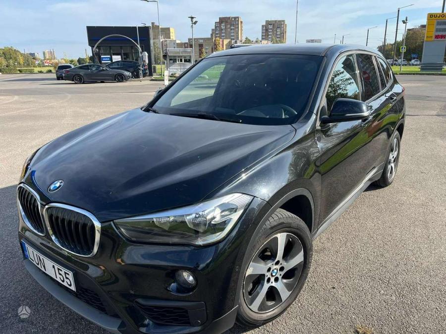 Melns BMW X1 2017 Kauņa, ar dzinēja tilpumu 0.00 L un nobraukumu 190 tūkst. km par 14100 €, foto 1 vietnē AUTOMOTO.COM.LV