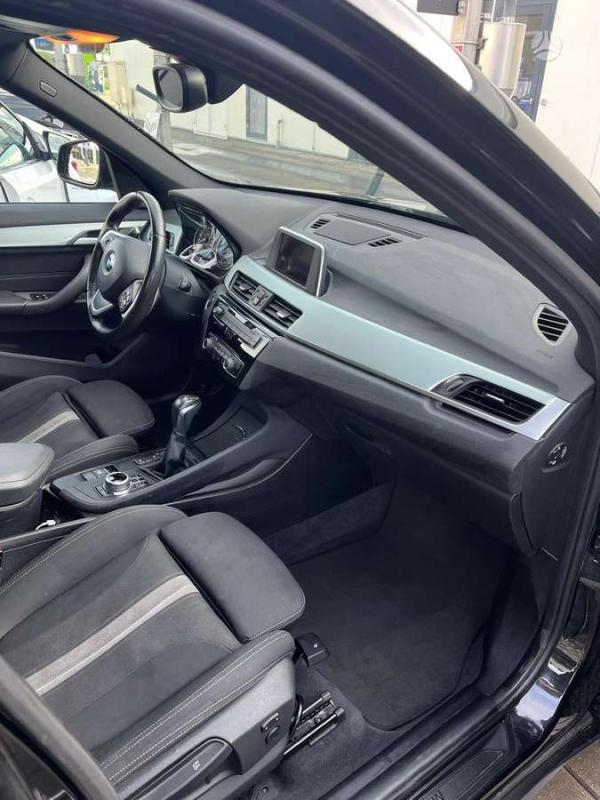 Black BMW X1 2017 in Kaunas, with an engine capacity of 0.00 L and mileage of 190 thousand km for 14100 €, photo 10 on AUTOMOTO.COM.LV