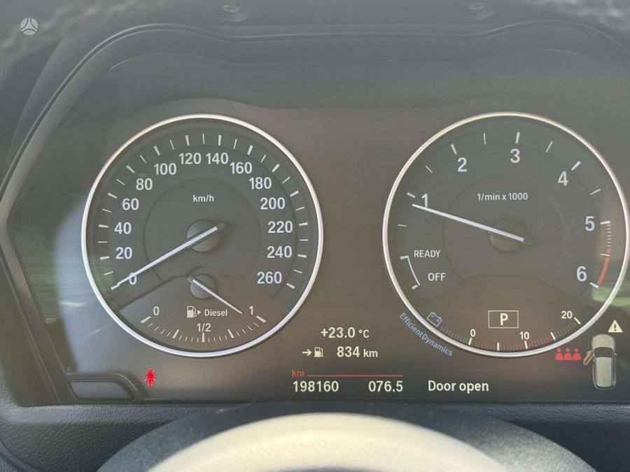 Black BMW X1 2017 in Klaipeda, with an engine capacity of 2.00 L and mileage of 198 thousand km for 15600 €, photo 8 on AUTOMOTO.COM.LV