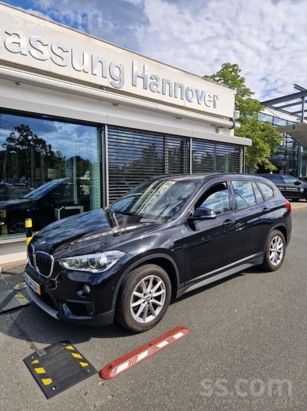 Melns BMW X1 2017 Tukums, ar dzinēja tilpumu 1.50 L un nobraukumu 203 tūkst. km par 12500 €, foto 1 vietnē AUTOMOTO.COM.LV