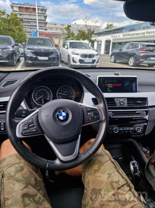 Melns BMW X1 2017 Tukums, ar dzinēja tilpumu 1.50 L un nobraukumu 203 tūkst. km par 12500 €, foto 4 vietnē AUTOMOTO.COM.LV