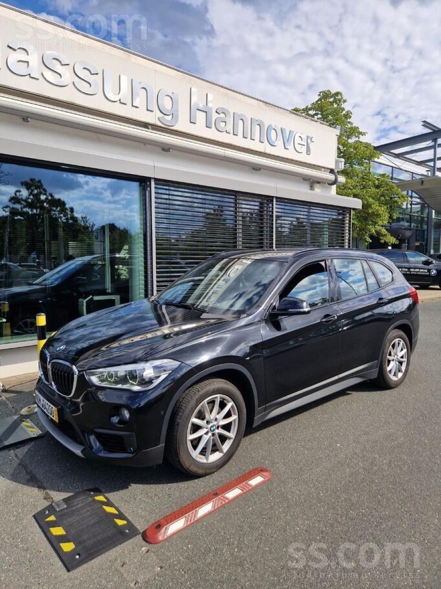 Melns BMW X1 2017 Tukums, ar dzinēja tilpumu 1.50 L un nobraukumu 203 tūkst. km par 12500 €, foto 1 vietnē AUTOMOTO.COM.LV