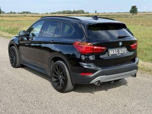 Black BMW X1 2017 in Vilkaviskis, with an engine capacity of 2.00 L and mileage of 212 thousand km for 12600 €, photo 4 on AUTOMOTO.COM.LV