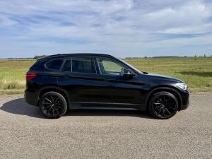 Black BMW X1 2017 in Vilkaviskis, with an engine capacity of 2.00 L and mileage of 212 thousand km for 12600 €, photo 6 on AUTOMOTO.COM.LV