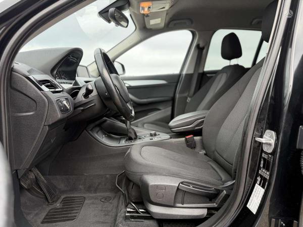 Melns BMW X1 2017 Vilkaviškis, ar dzinēja tilpumu 2.00 L un nobraukumu 212 tūkst. km par 12600 €, foto 9 vietnē AUTOMOTO.COM.LV