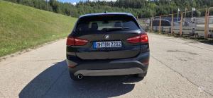 Black BMW X1 2017 in Vilnius, with an engine capacity of 1.50 L and mileage of 218 thousand km for 10950 €, photo 8 on AUTOMOTO.COM.LV