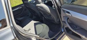 Black BMW X1 2017 in Vilnius, with an engine capacity of 1.50 L and mileage of 218 thousand km for 10950 €, photo 16 on AUTOMOTO.COM.LV