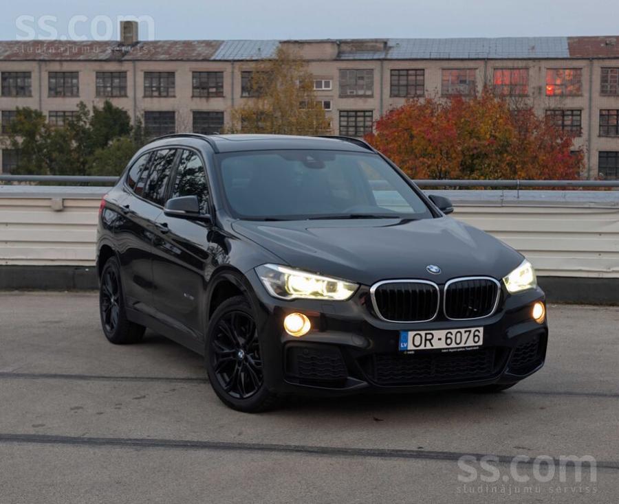 Melns BMW X1 2017 Rīga, ar dzinēja tilpumu 2.00 L un nobraukumu 213 tūkst. km par 15600 €, foto 3 vietnē AUTOMOTO.COM.LV