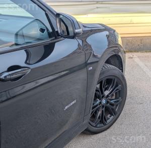 Melns BMW X1 2017 Rīga, ar dzinēja tilpumu 2.00 L un nobraukumu 213 tūkst. km par 15600 €, foto 4 vietnē AUTOMOTO.COM.LV